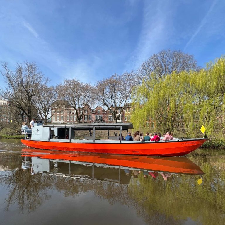 Rondvaart Den Bosch | Privé boottocht met De Vlotte Vloot