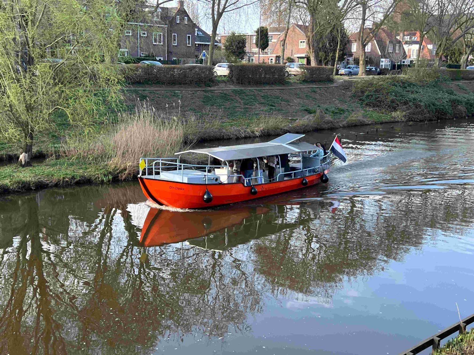 Rondvaart Den Bosch | Privé boottocht met De Vlotte Vloot